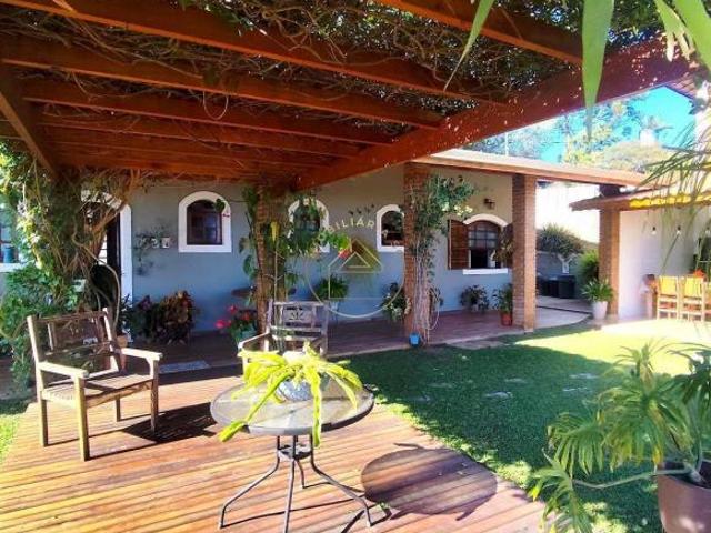 Chácara no Condomínio Porta do Sol com Vista por R$1.650.000