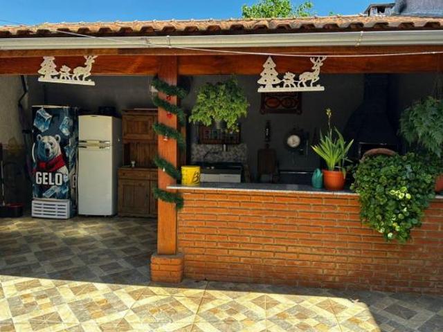 Chácara no Jardim Coronel em Itanhaém – Piscina, Pomar, Fogão a Lenha e 4 Dormitórios