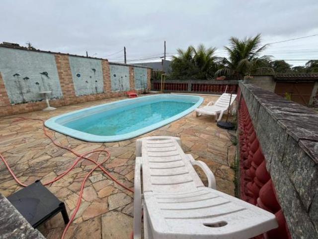 Chácara no Jardim Coronel em Itanhaém – 3 Dormitórios, 2 Suítes e Amplo Terreno com 570 m²
