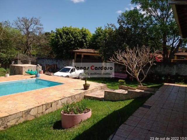 Chácara no Jardim Costão: 5 quartos, 2 suítes, 2 salas, 5 banheiros, 7 vagas, 600m² em Santa Branca