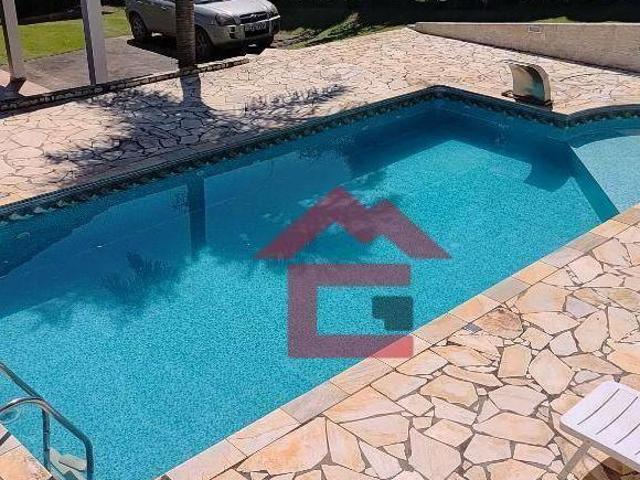 Chácara no Roteiro do Vinho – Vista Linda, Conforto, Lazer e Segurança!