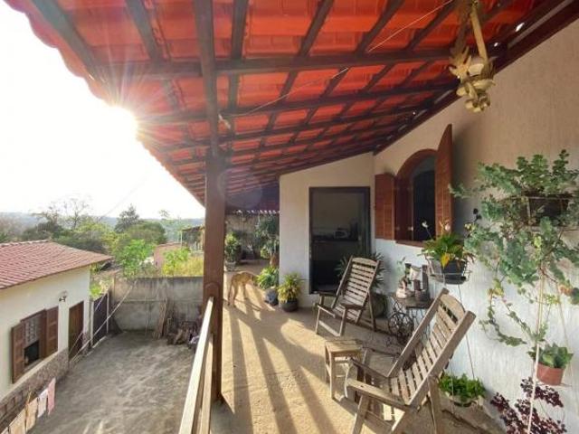 Chácara à venda, 3 quartos, 2 suítes, Varzea do Solar Capim Branco/MG