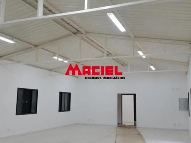 Chácara à venda 06 Dormitorios 3.800 m² de terreno no Bairro Colinas, Paraibuna