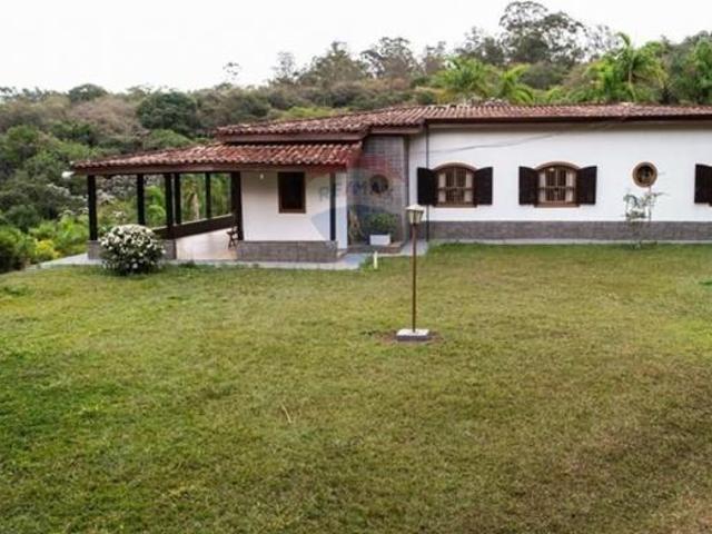 Chácara à Venda 20.000 m² com 4 dormitórios em Jarinu/SP R$ 1.080.000