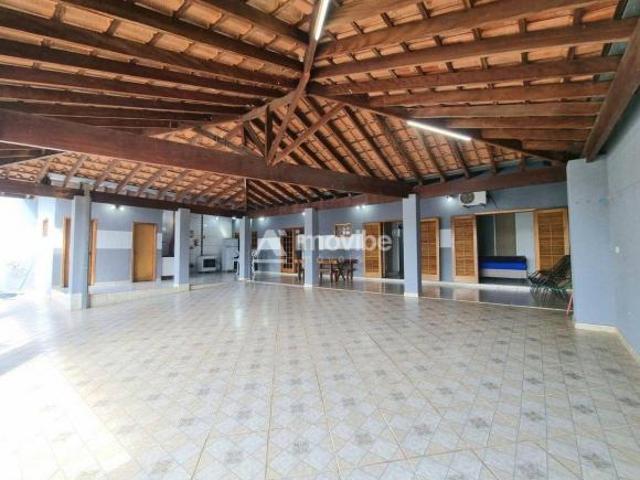 Chácara à Venda 229m² de Construção | 03 Dormitórios, Piscina e Pomar – Cruzeiro do Sul – Santa Bárb