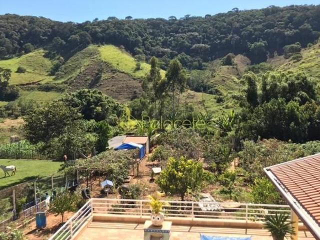 Chácara à venda 4 Quartos, 5 Vagas, Santa Luzia Rural, Taubaté SP