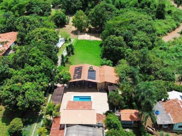 Chácara à venda, 6 quartos, 2 suítes, Setor Central Aragoiânia/GO