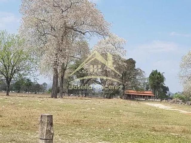 Chácara à venda 8 Quartos, 3 Suites, 2650M², Centro, Cáceres MT