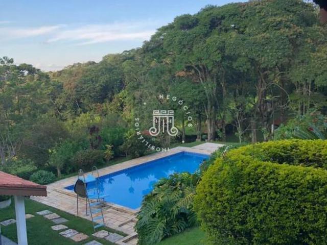 CHÁCARA À VENDA COM TERRENO DE 25.000 M² E 04 DORMITÓRIOS LOCALIZADA NO BAIRRO SANTA CLARA EM JUNDIA