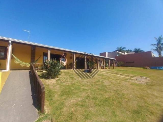 Chácara à venda com 02 quartos em Araçoiaba da Serra/SP.