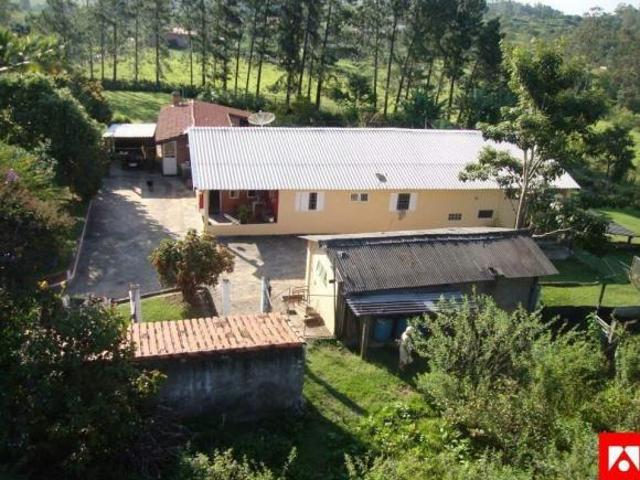 Chácara à venda com 11 quartos 1 suíte e 20 vagas em Santa Izabel no Rio das Pedras