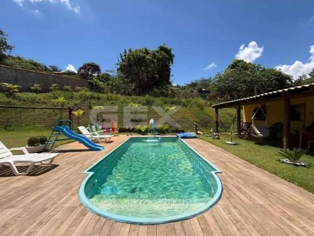 Chácara à venda com 2.000 m² em Marilândia com piscina