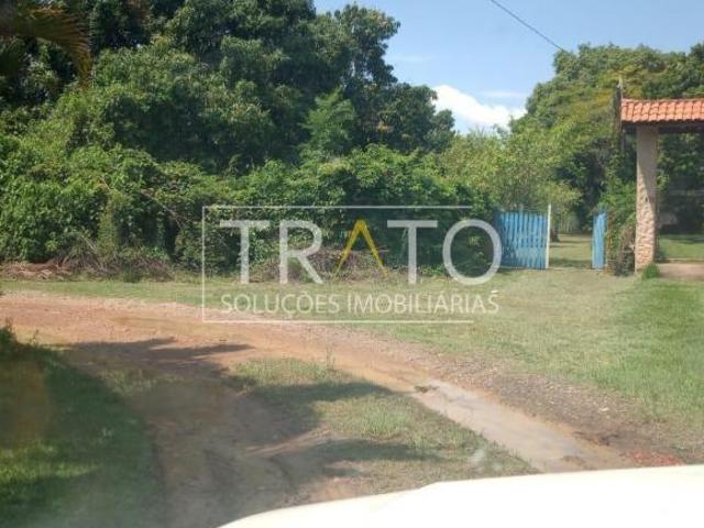 Chácara à venda com 2.707m2, a 13km da CPFL de Campinas