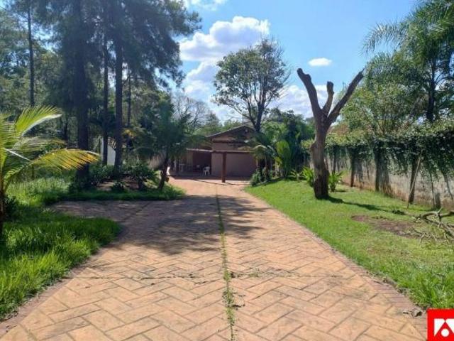 Chácara à venda com 3600 m² no Iate Clube de Campinas em Americana