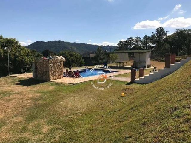 Chácara à venda com 3 dormitórios 1 Suítes, 3115 m² por R$ 859.000 Atibaia/SP