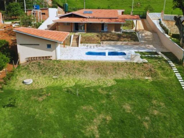 Chácara à venda com 3 quartos, sendo 1 suíte em Piracaia SP