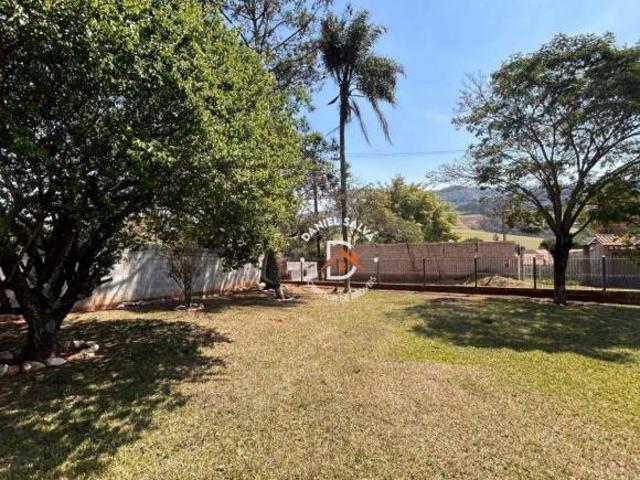 Chácara à venda com 4 dormitórios, 3000 m² porr R$ 800.000 Atibaia/SP