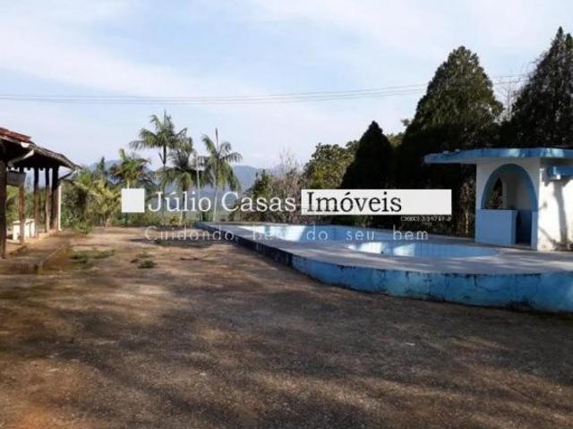Chácara á venda com 4 quartos, 150,00 m2 Cocais, Miracatu