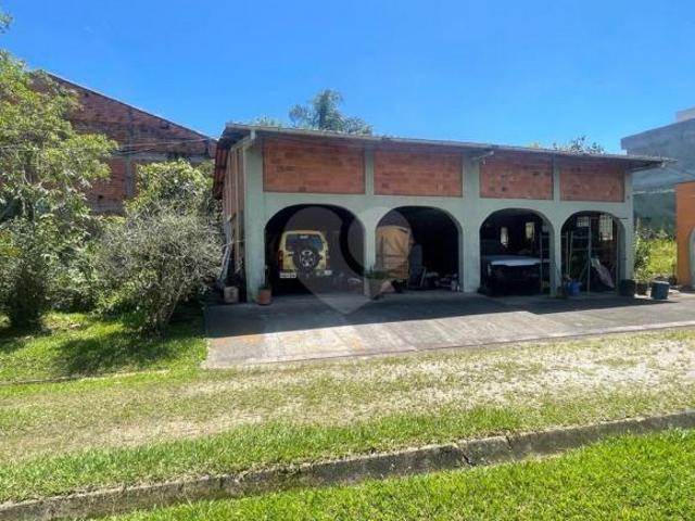 Chácara à venda com 5 quartos, sendo 2 suítes, em Vila São Paulo, Mogi das Cruzes