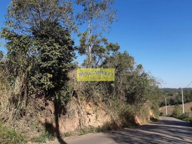 Chácara à venda Amplo Salão Com Churrasqueira, Vestiario e Piscina, Estuda Permuta, Rio Acima, Ju