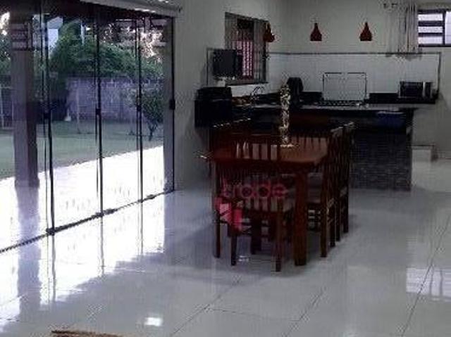 Chácara à Venda de 02 quartos sendo 01 Suíte em Jardinópolis com Varanda Lateral