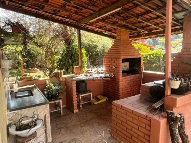 Chácara á venda de 1.200 m² com 2 Quartos, sendo 1 suíte, Espaço Gourmet e Piscina em Francelinos –