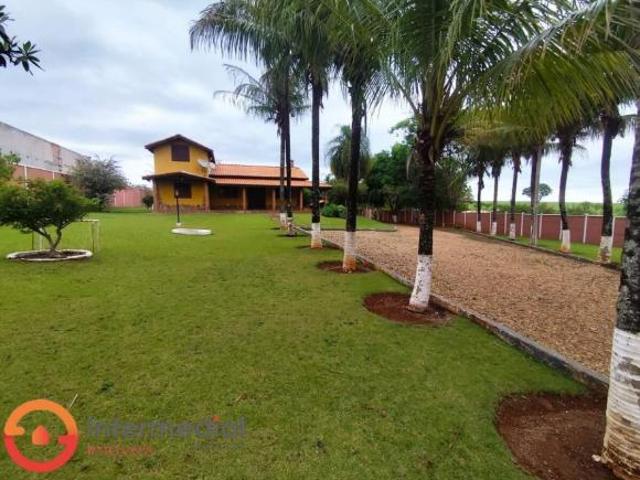 Chácara A venda de Alto Padrão à Venda – 5 Dormitórios, 3 Suítes, Piscina e Varanda Gourmet – 5.000