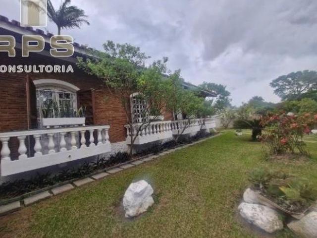Chácara a venda de porteira fechada, no Estancia Brasil, toda térrea, há 5 min do Palavra da Vida