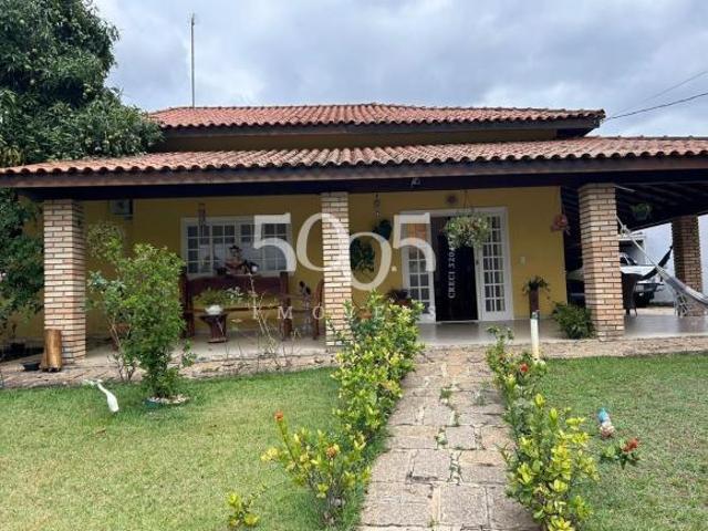 Chácara à venda e locação no Condomínio Santa Inês com 297m² e 3 dormitórios