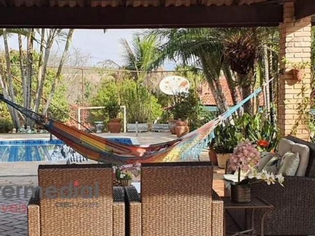 Chácara a Venda em Condomínio Fechado – Segurança 24h, Piscina e Amplo Terreno em Boituva