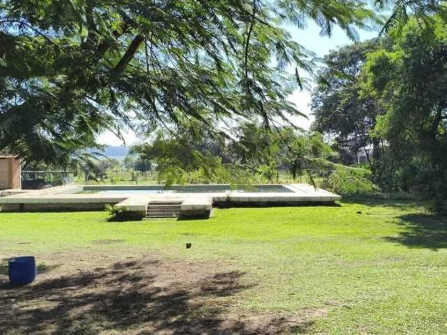 Chácara à venda em Americana com 15.000m², piscina, 3 suítes e amplo potencial comercial