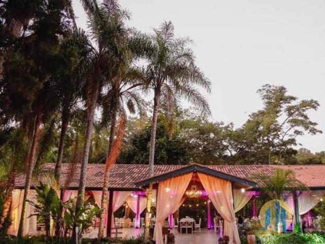 Chácara à Venda em Araçariguama/SP – Propriedade de Campo Completa