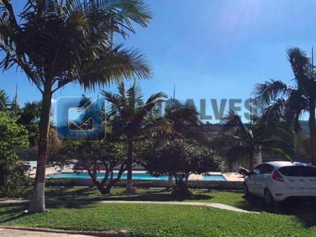 Chácara à venda em Atibaia Bairro Iara – 3 quartos, piscina e churrasqueira
