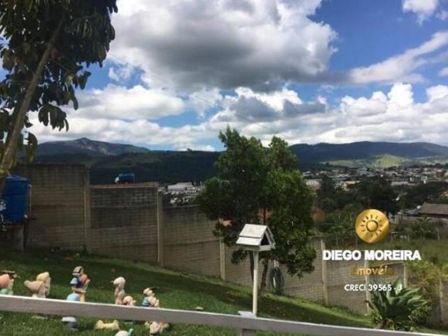 Chácara á venda em Atibaia com piscina com 2 dormitórios