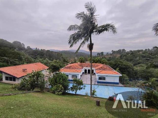 Chácara á venda em Atibaia/SP com terreno de 7.300 m²