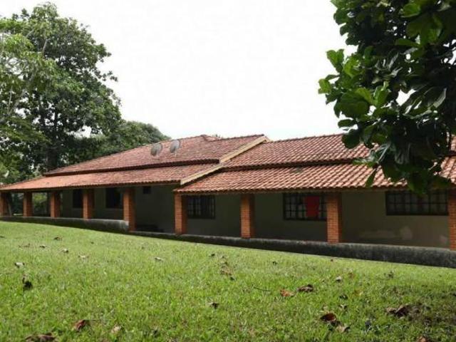 Chácara à venda em Bairro Giocondo com piscina e pomar