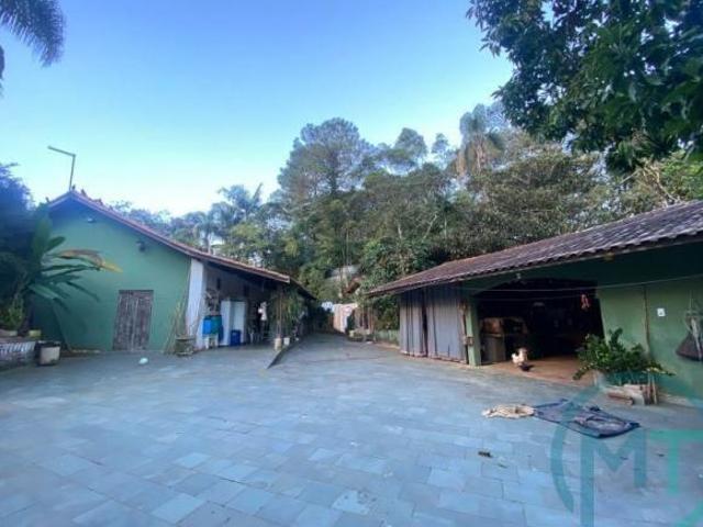 Chácara à Venda em Guarulhos SP, Bairro Aguazul: 5 Quartos, 2 Suítes, 3 Salas, 5