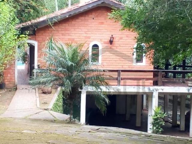Chácara à venda em Itapecerica da Serra, com boa infraestrutura