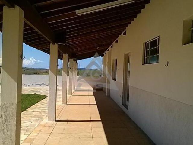 Chácara à venda em Itatiba, Residencial Moenda, com 3 quartos, com 24343 m²