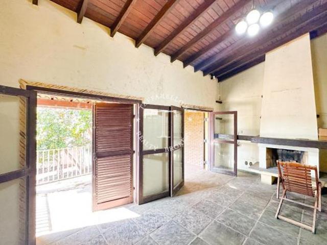 Chácara à venda em Itatiba SP, 4 quartos, 1 suíte, 3 salas, 4 banheiros, 8 vagas de garagem, 2000m²