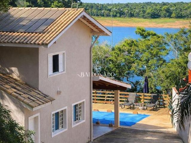 Chácara à venda em Joanópolis, pé na água com vista e lazer completo com 1000m²