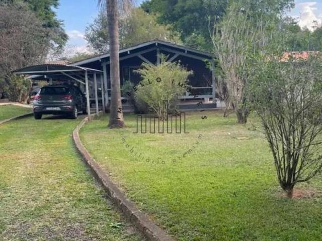 Chácara à venda em Jaguariúna, Chácara Long Island, com 2 quartos, com 1566 m²