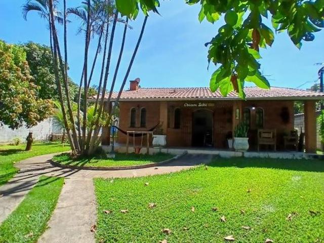 Chácara à venda em Jaguariúna, Chácara Pesqueiro Roseira, com 5 quartos, com 1350 m²