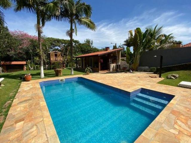 Chácara à venda em Jaguariúna, Condomínio Ana Helena, com 3 quartos, com 1066 m²