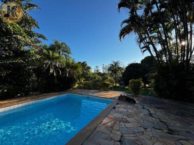 Chácara à venda em Jaguariúna, Núcleo Urbano Parque Ana Helena, com 3 quartos, com 2000 m²