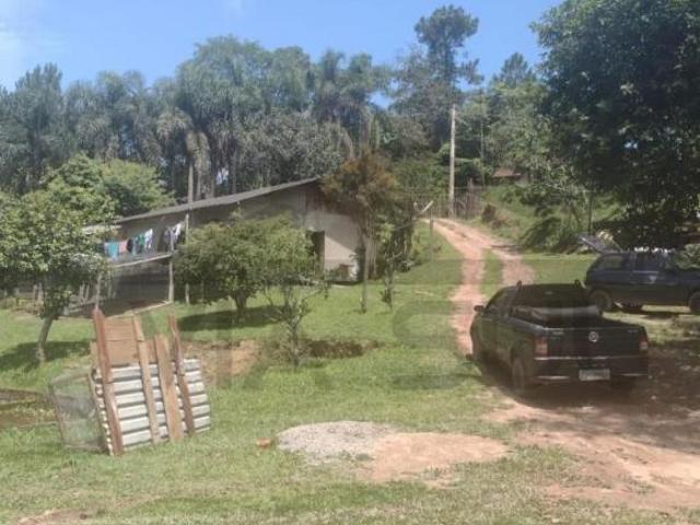 Chácara à venda em Juquitiba  Chácara em Juquitiba/SP