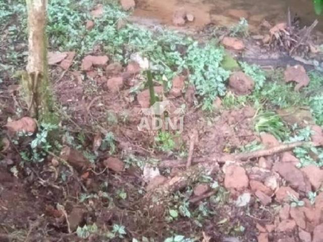 Chácara à venda em Juquitiba SP: 2.500 m² de área!