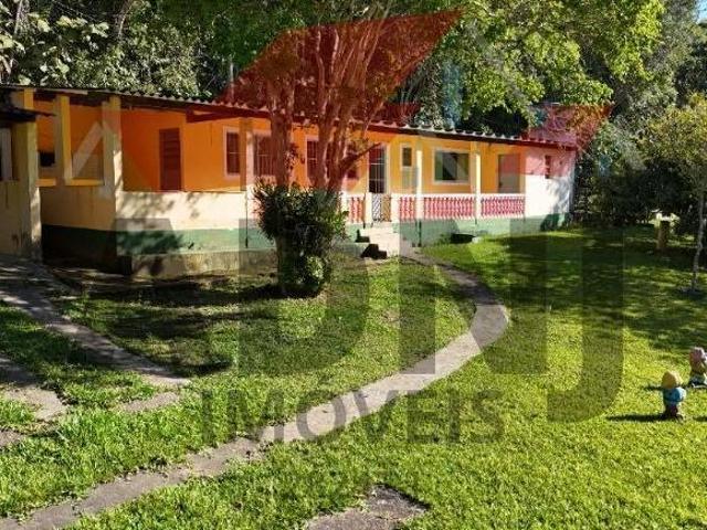 Chácara à venda em Juquitiba SP:8.000m² de área. Imperdível!