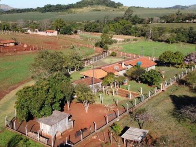 Chácara à venda em Londrina, Jardim União da Vitória, com 3 quartos, com 48400 m²