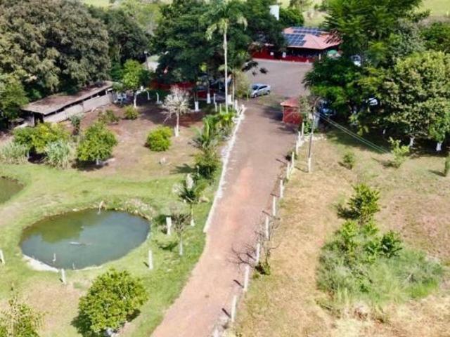 Chácara à venda em Londrina, Limoeiro, com 2 quartos, com 36300 m²